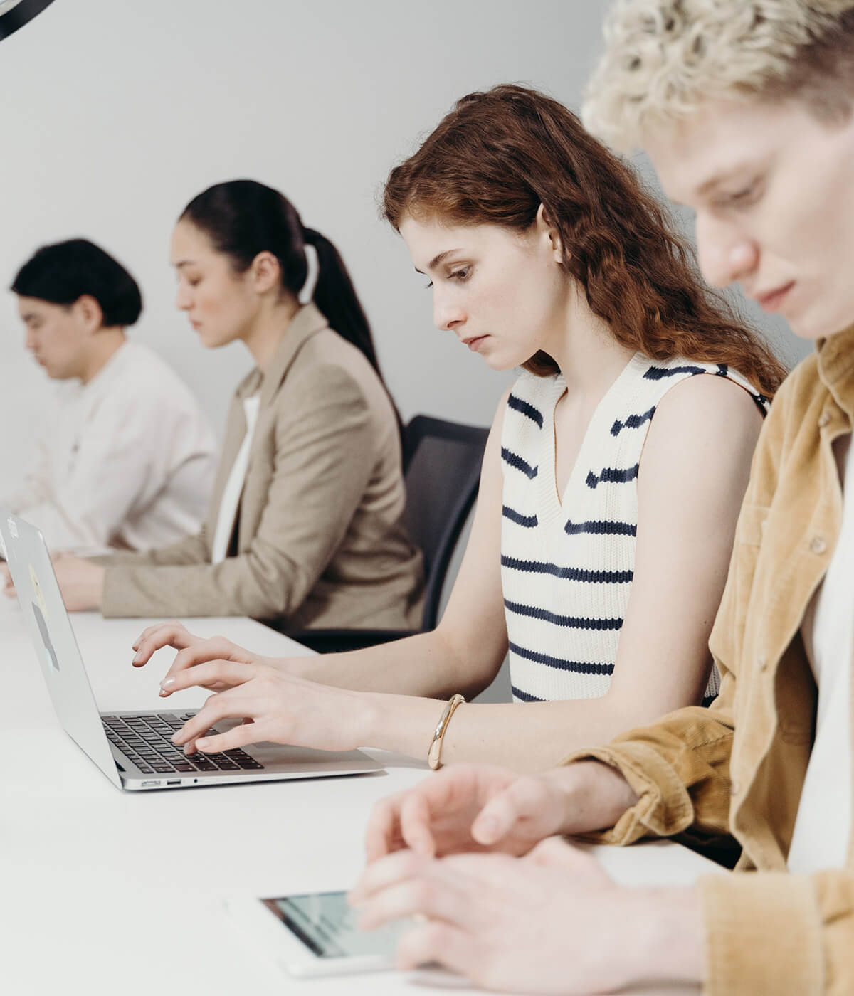 Data Intelligence Analytics Services - Web Inventix AI